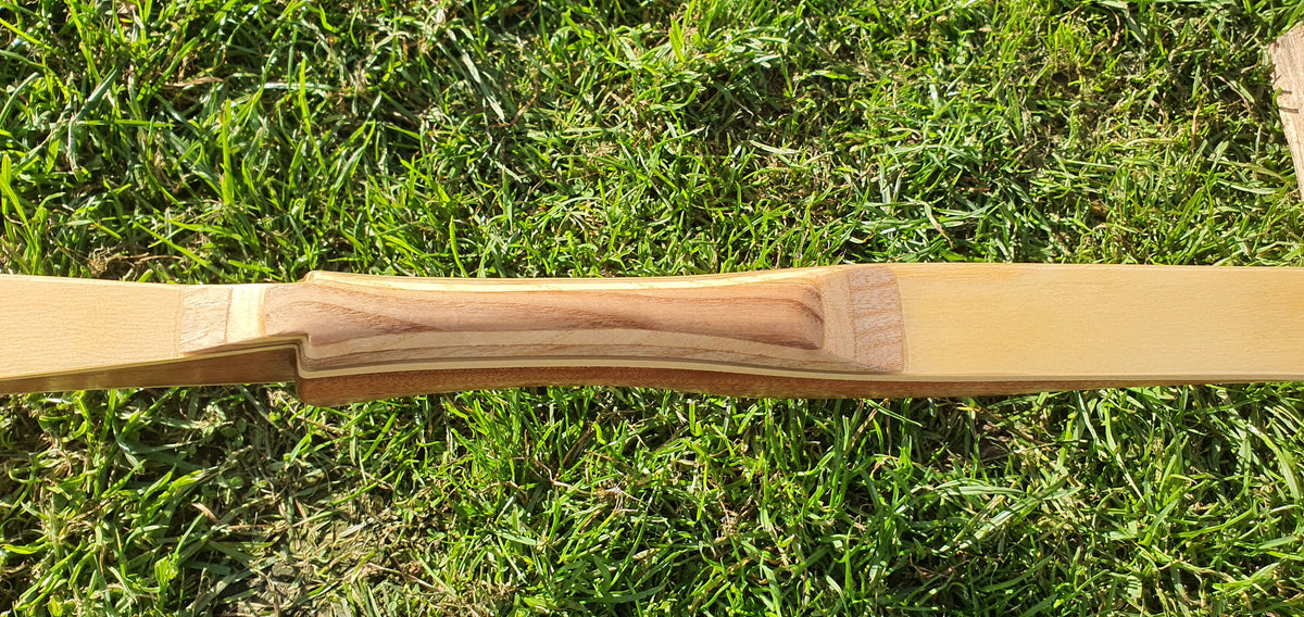 Modern Longbow (26lb draw weight) - Double Shelf (Ambidextrous) – Saxon ...